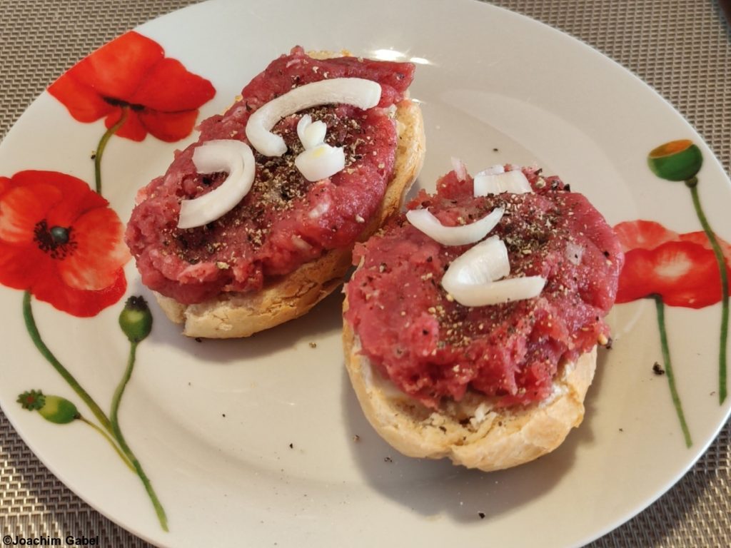 Beef tartare – Tatar – Food and Travel